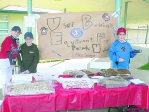 Blindfolded Fruit Tasting Game Sharpens Taste - Mindful Littles